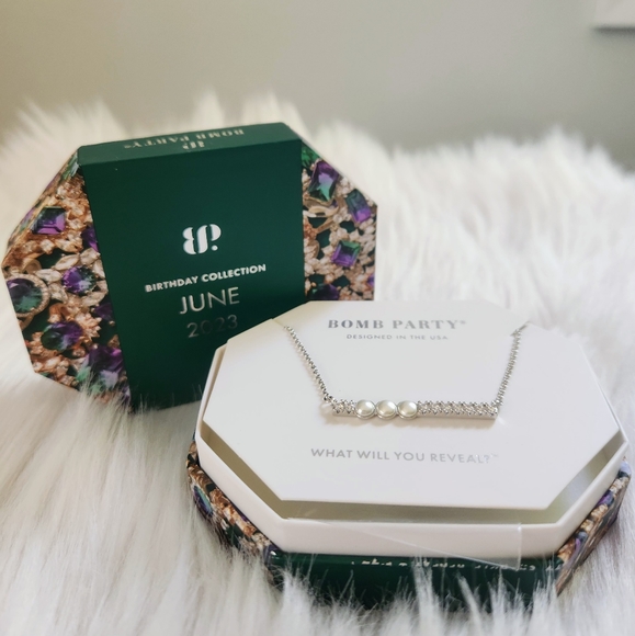 Bomb Party | Jewelry | Nwt Bomb Party June Completely Yours Simulated ...